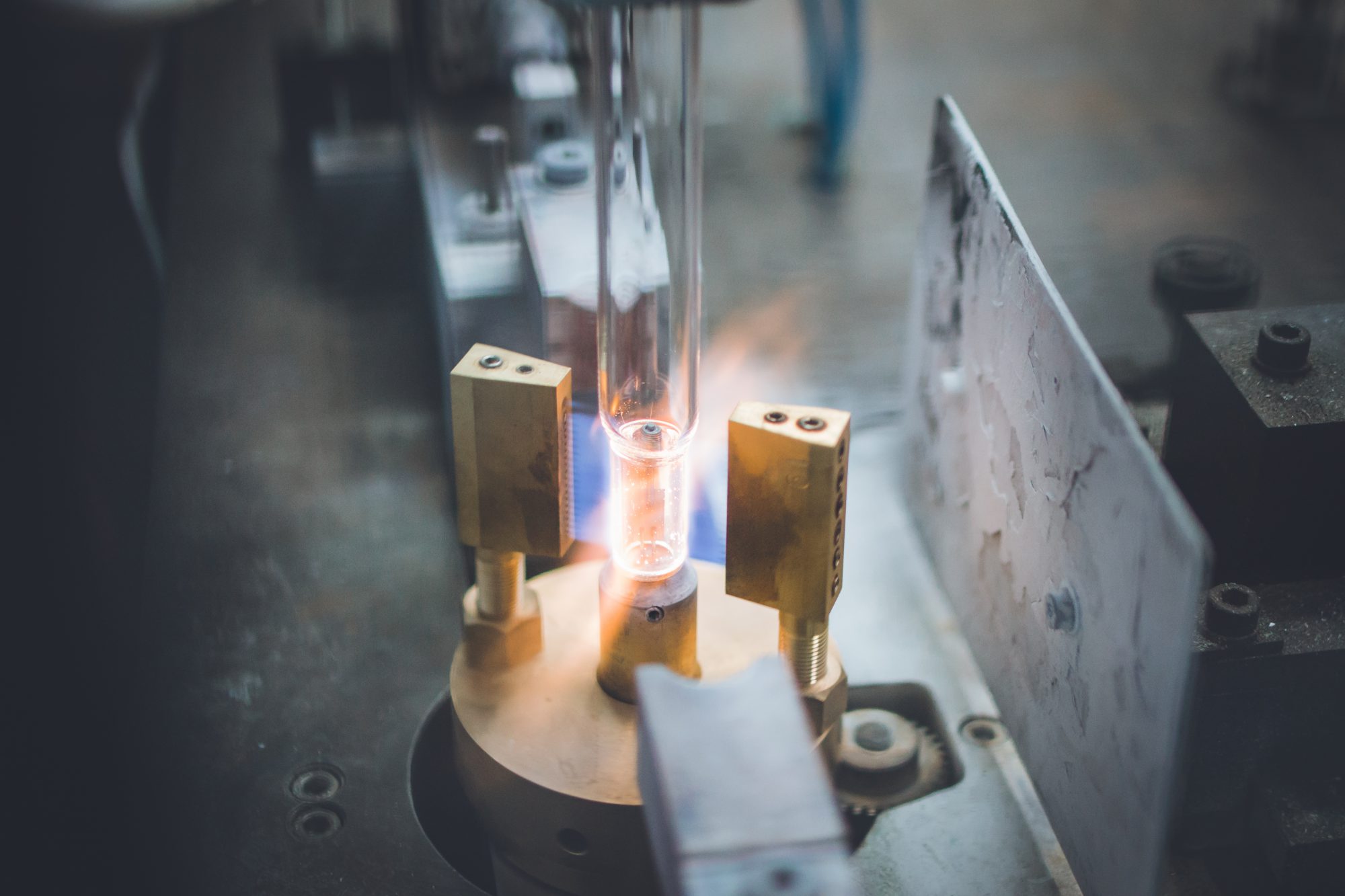 UV Lamp Production - Alpha Cure